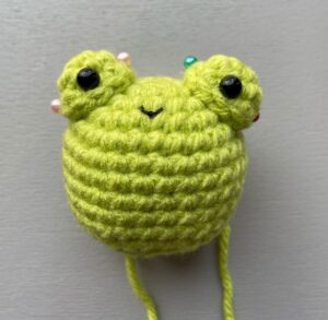 Froggy Friend Pattern (Free) - Toristory Creations