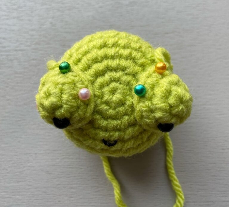 Froggy Friend Pattern (Free) - Toristory Creations
